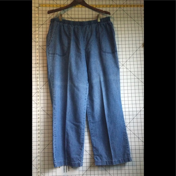 White Stag | Jeans | White Stag Elastic Waist Jeans Size 6 | Poshmark